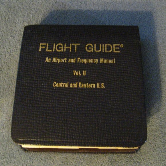 Flight Guide Monty Navarre | Accessories | Flight Guide Monty Navarre ...
